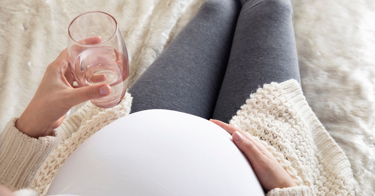Hydration Strategies for Pregnancy and Breastfeeding | Distillata